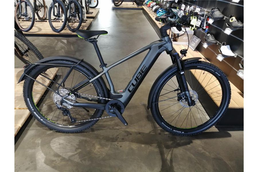 2nd Choice - CUBE Reaction Hybrid Pro 625 Allroad flashgrey'n'green 2022 - Order now at RABE Bike
